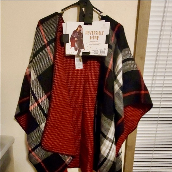 Accessories | Reversible Cozy Wrap | Poshmark